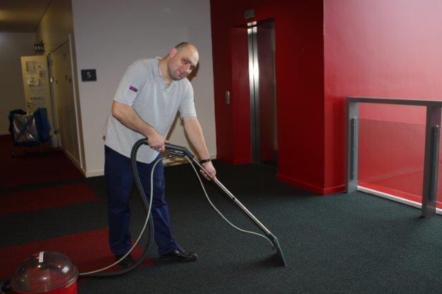 Carpet Cleaning (The University of Manchester)